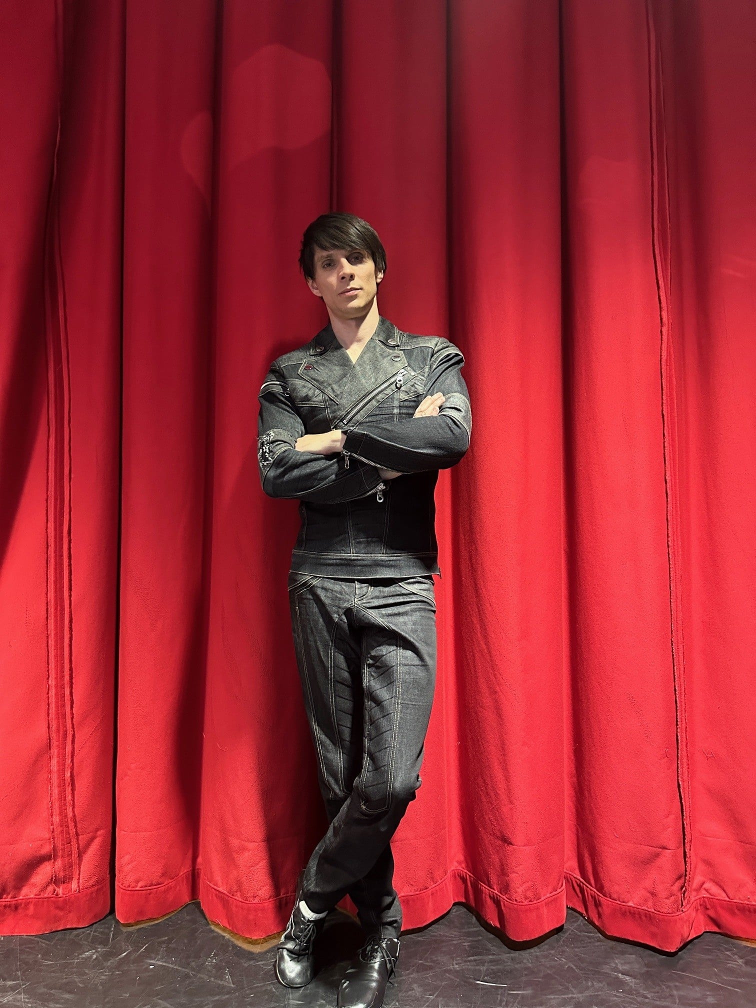 Aleksey Filipov - Circus-Theater Roncalli